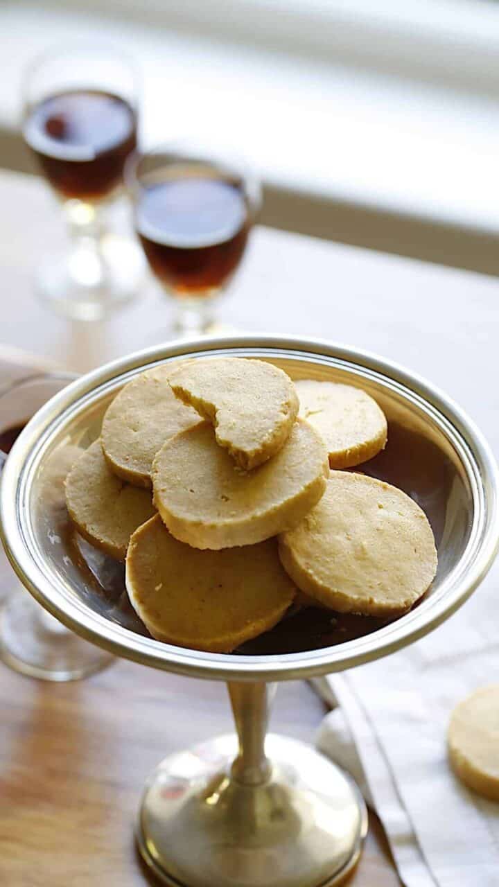 Cheddar Cheese Coin Recipe - Entertaining with Beth